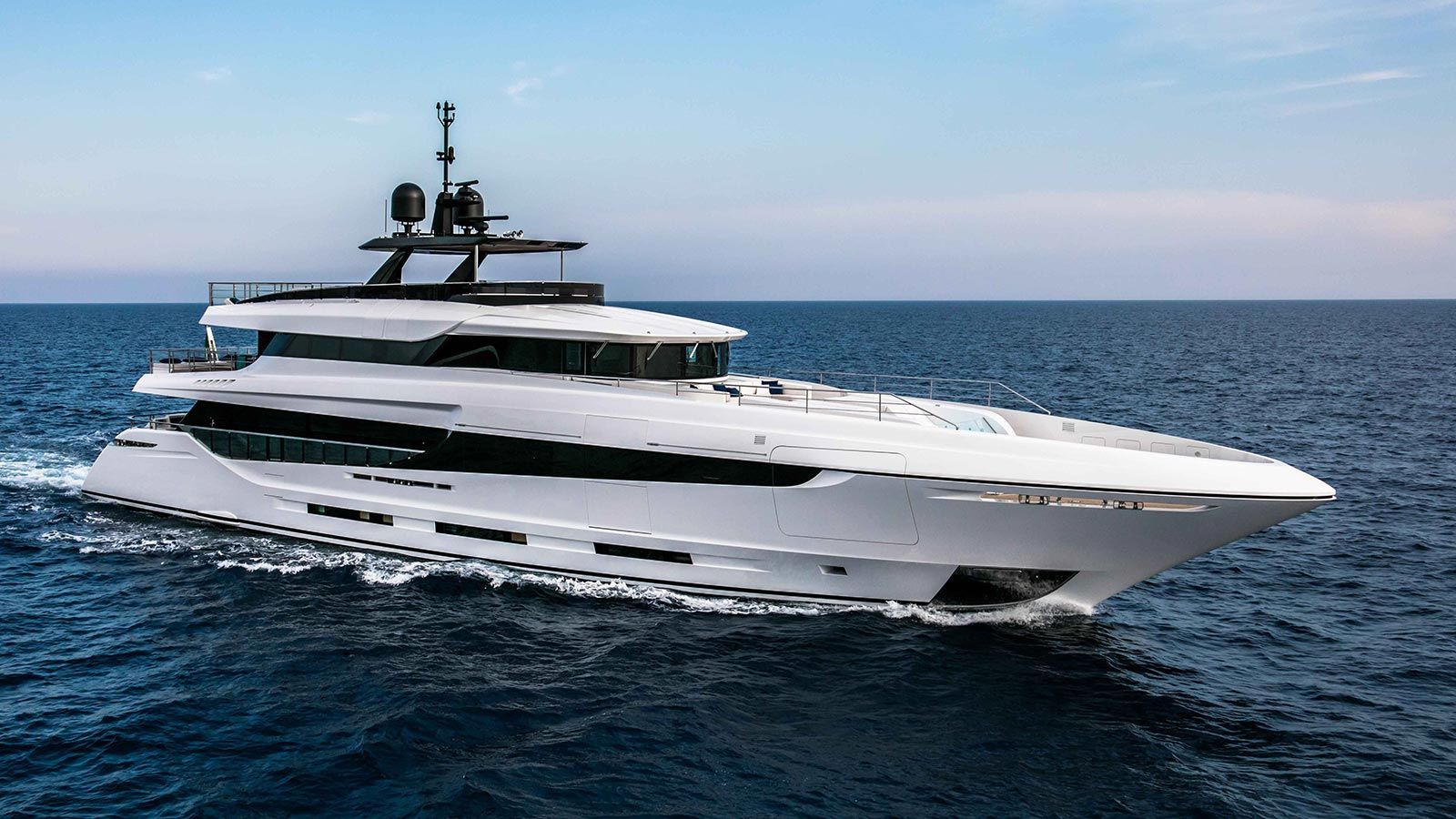 Mangusta Oceano makes her US debut at FLIBS 2018
